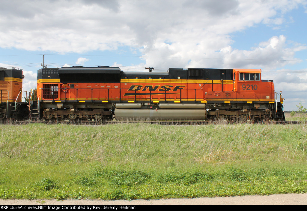 BNSF 9210 (4)